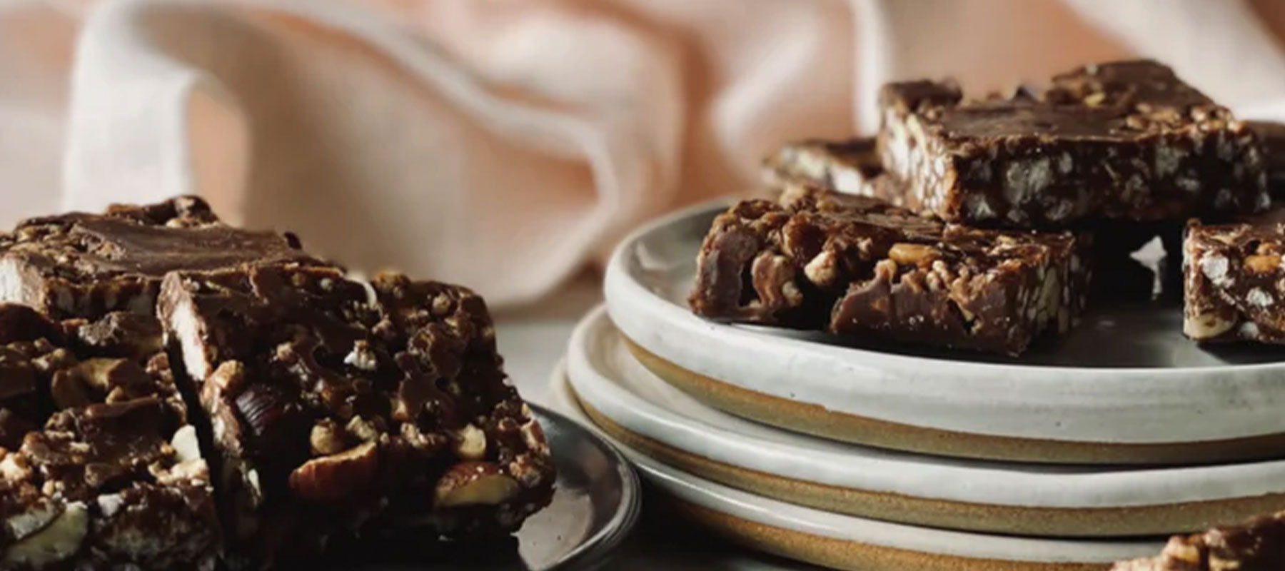 Crispy Carob Fudge Slice – Steens Honey | USA